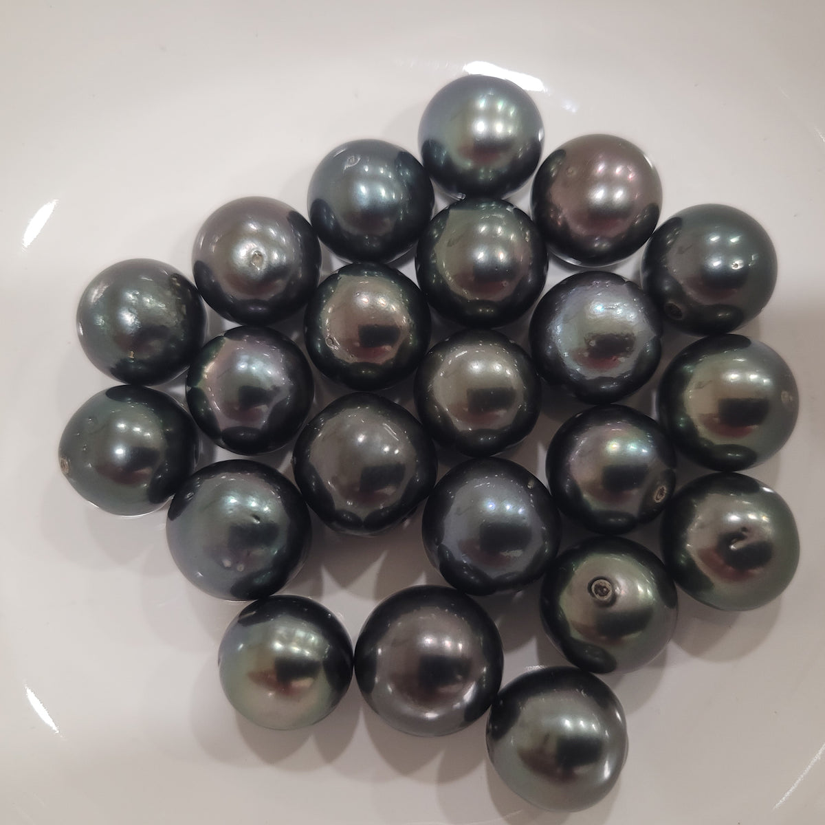 Dark Tahitian Pearl, Loose 11-12mm | The South Sea Pearl