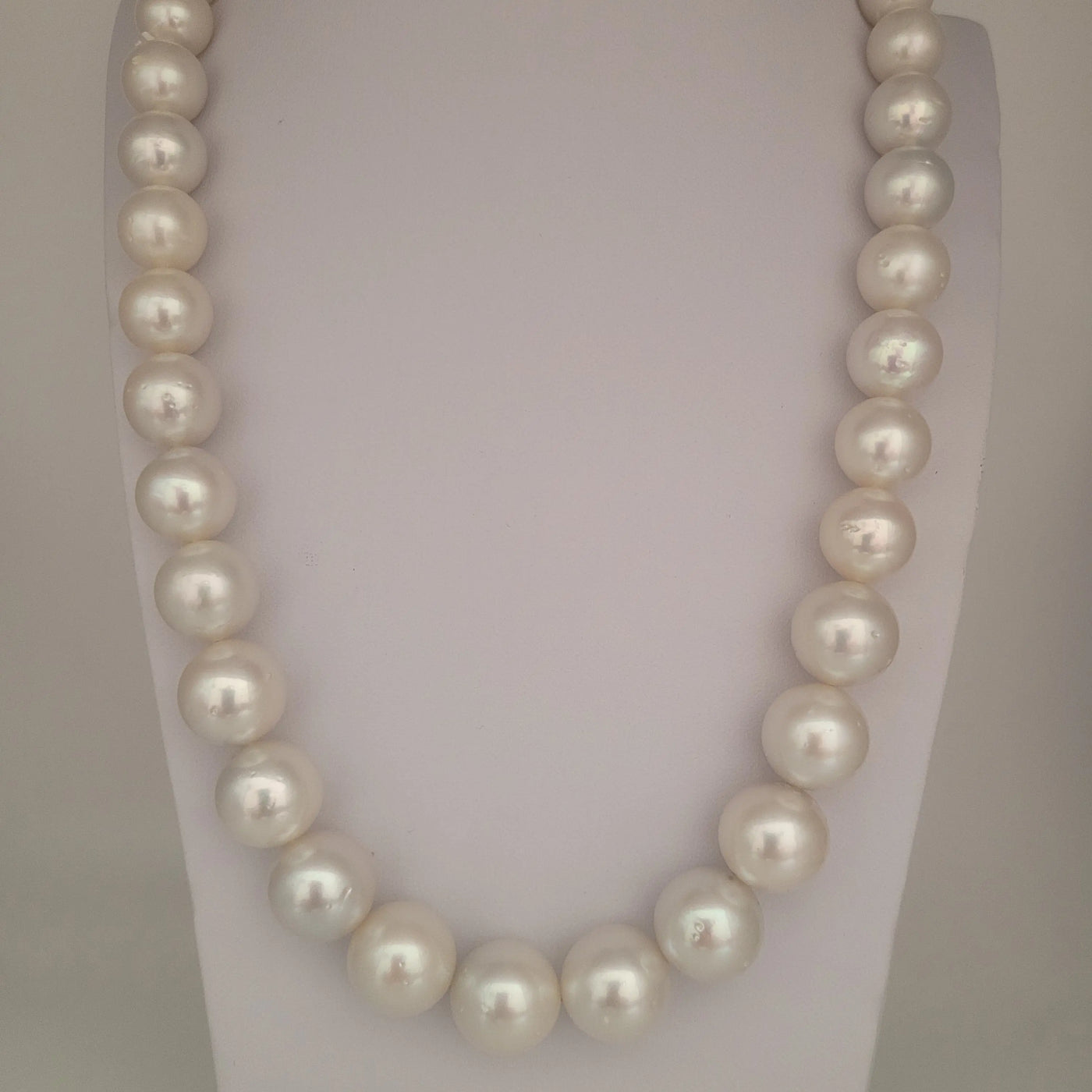 South Sea Pearl Necklace 11-15mm Round 18K Gold – The South Sea Pearl