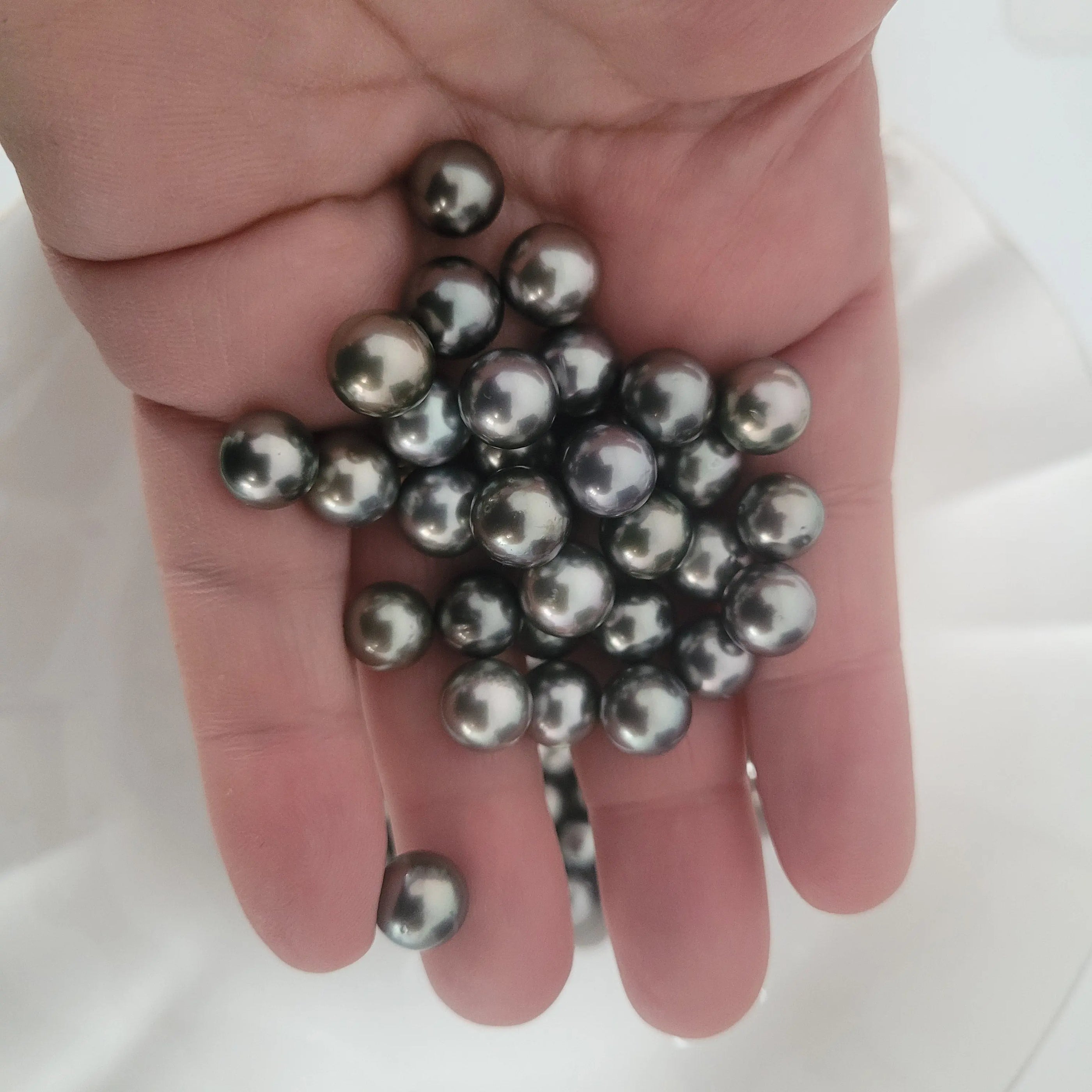 Tahiti Pearl Loose 9-10 mm AAA Round